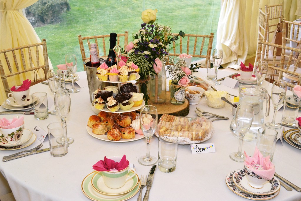 REAL WEDDING: Anna and John's vintage afternoon tea - WeddingPlanner.co.uk